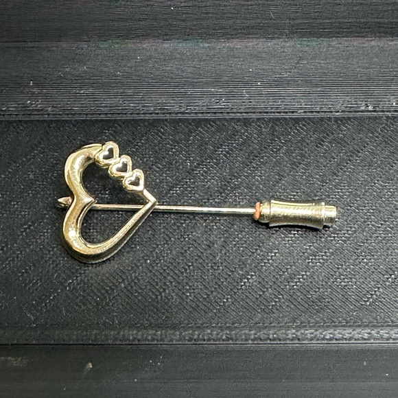 Jewelry | Heart Stick Pin Brooch Goldtone Vintage | Poshmark